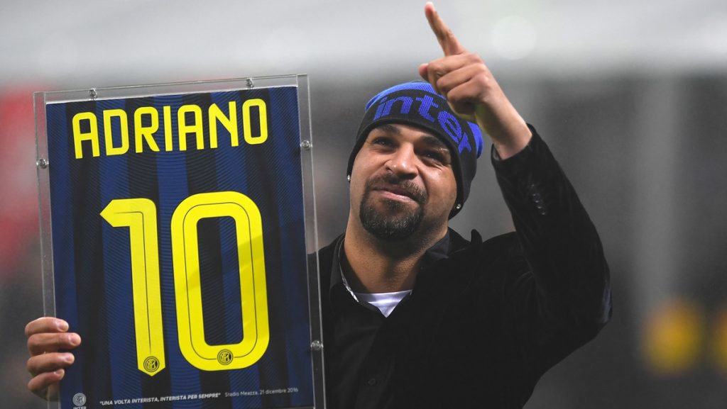 Compleanno Adriano, il messaggio d'auguri dell'Inter per i suoi 43 anni ...