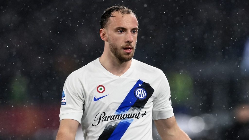 Carlos Augusto, le PRIME immagini dopo il trapianto dei capelli dell ...