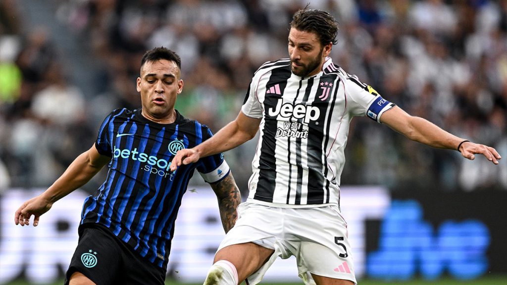 Juventus Inter, Ezio Greggio punge: «Adzic amari»